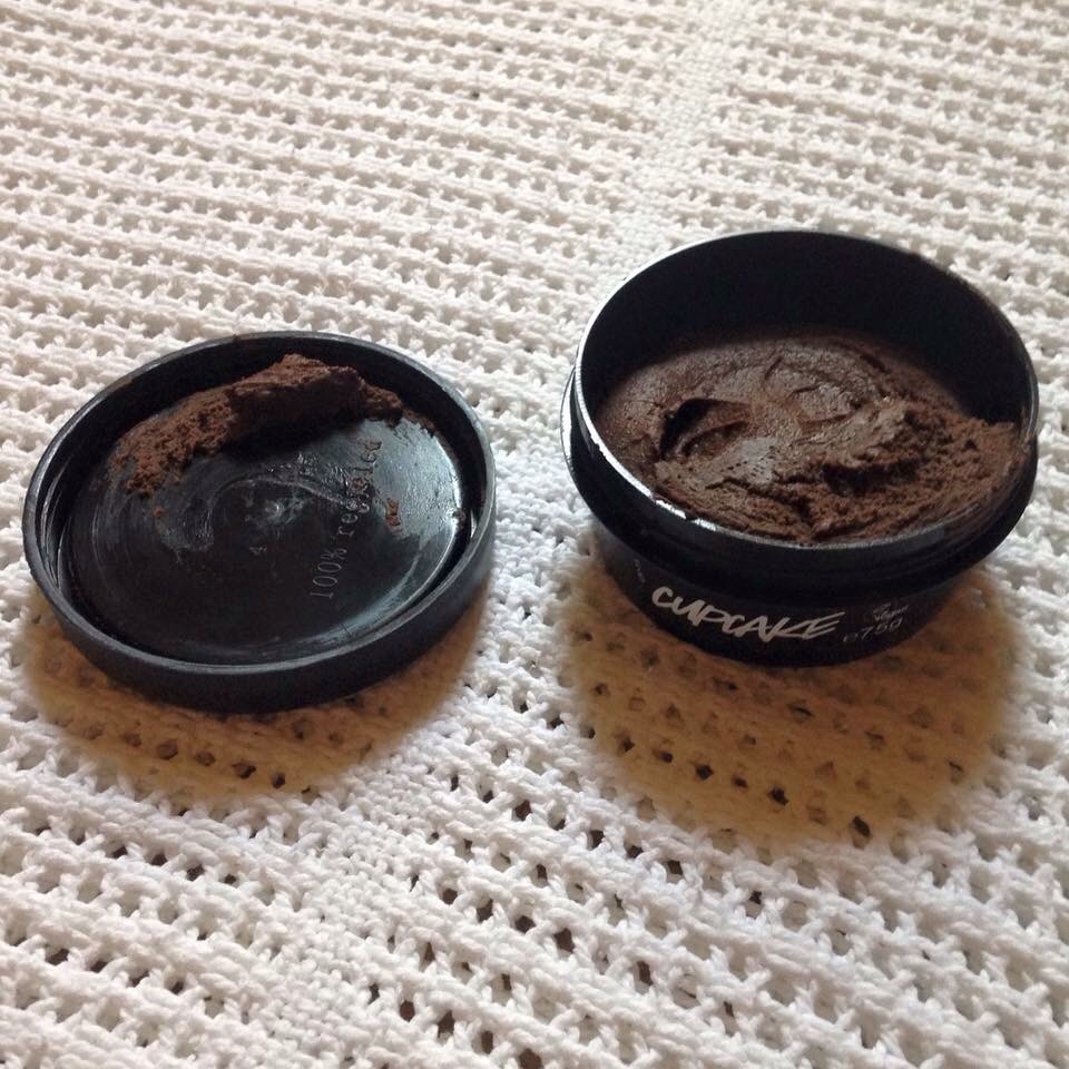 Apple Crumble Bubble Bar from Lush – Lush Upon A Time